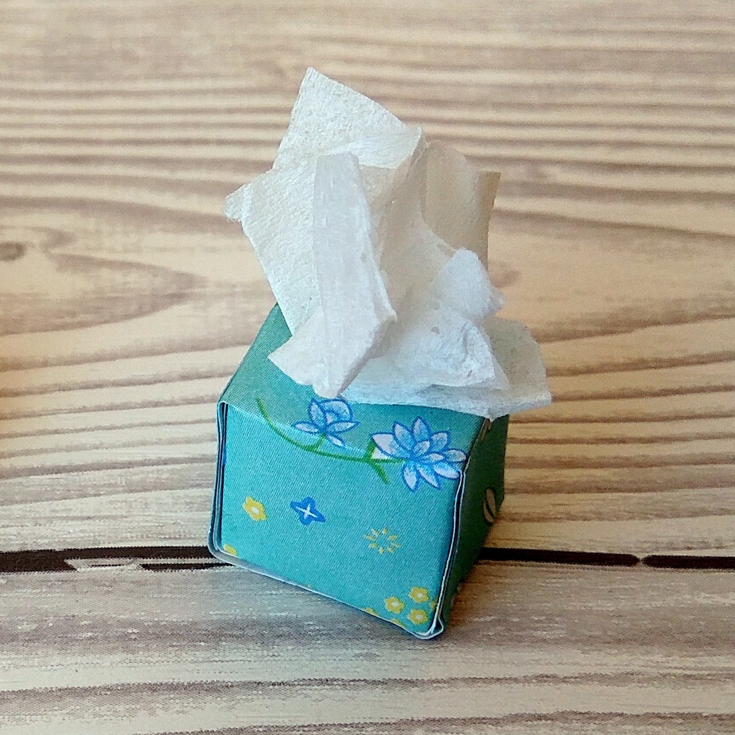 Miniature tissue box making tutorial FREE origami paper dollhouse